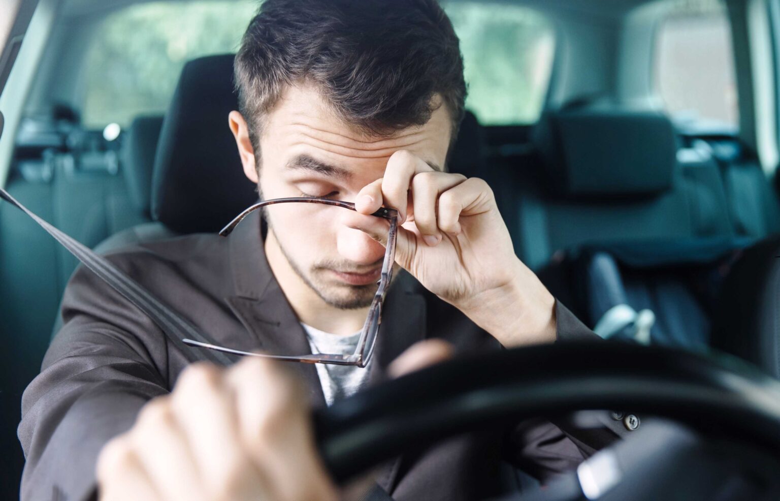 Why You Have Tired Eyes After a Long Drive and How to Fix It)